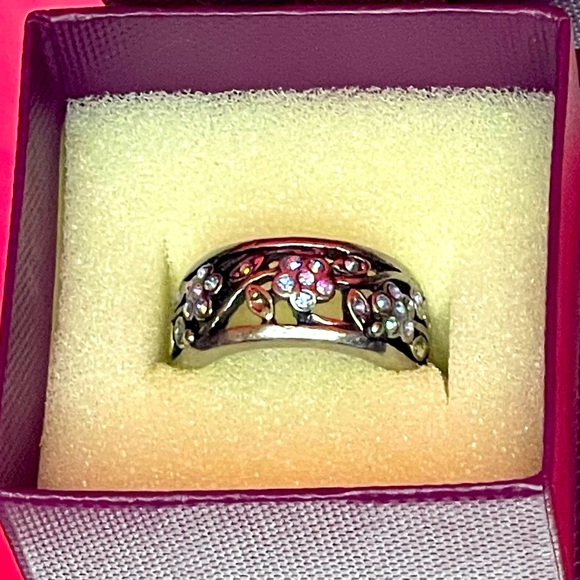 Lia Sophia | Jewelry | Lia Sophia Floral Gem Statement Ring Size 7 | Poshmark